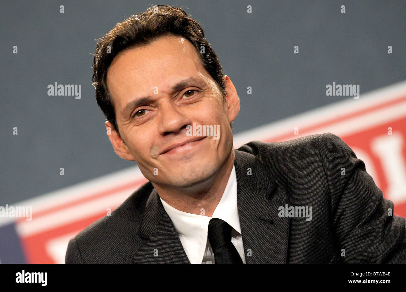 ESPN Deportes and Miami Dolphins NFL Press Conference Stock Photo - Alamy