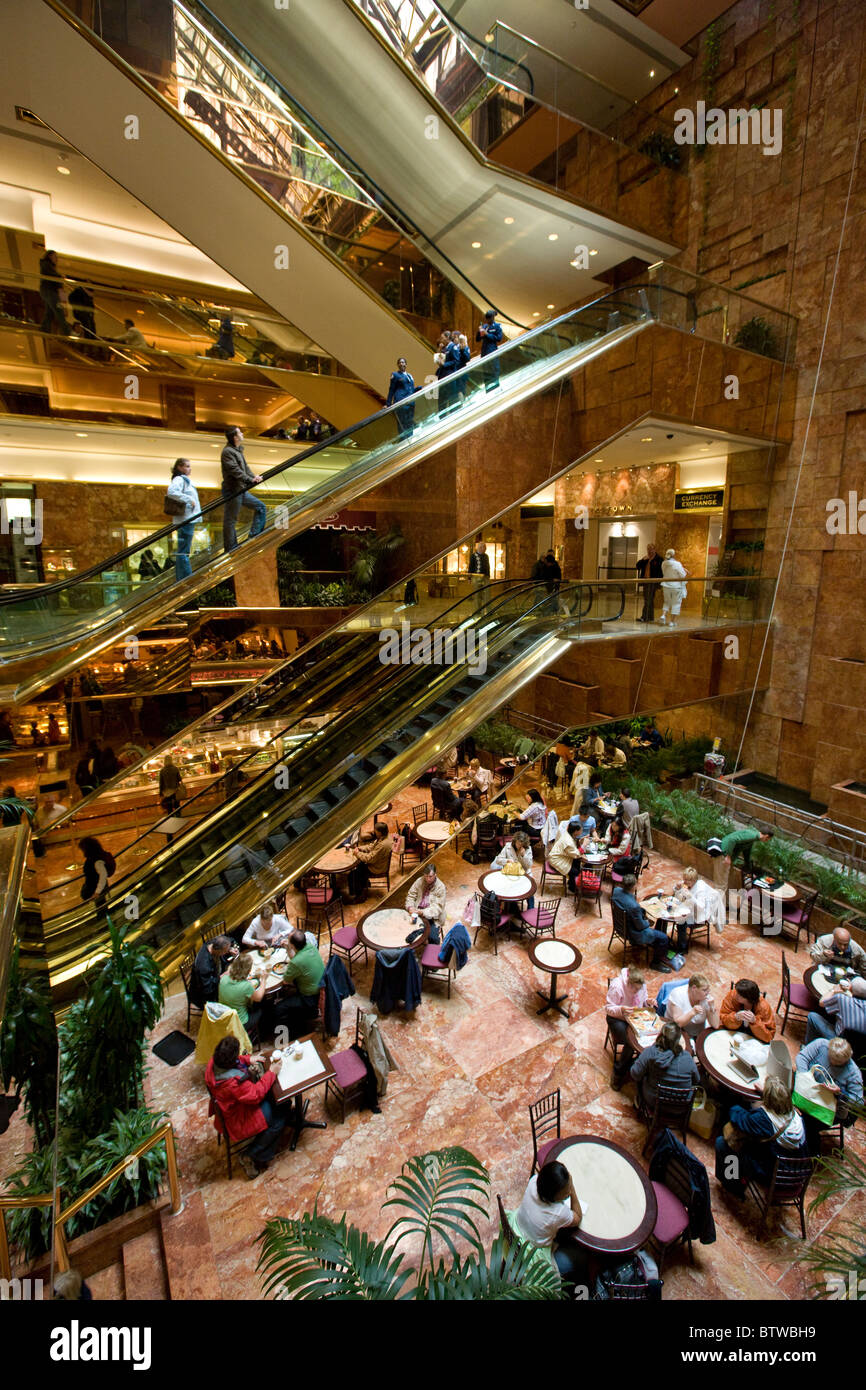Interior trump tower new york hi-res stock photography and images - Alamy
