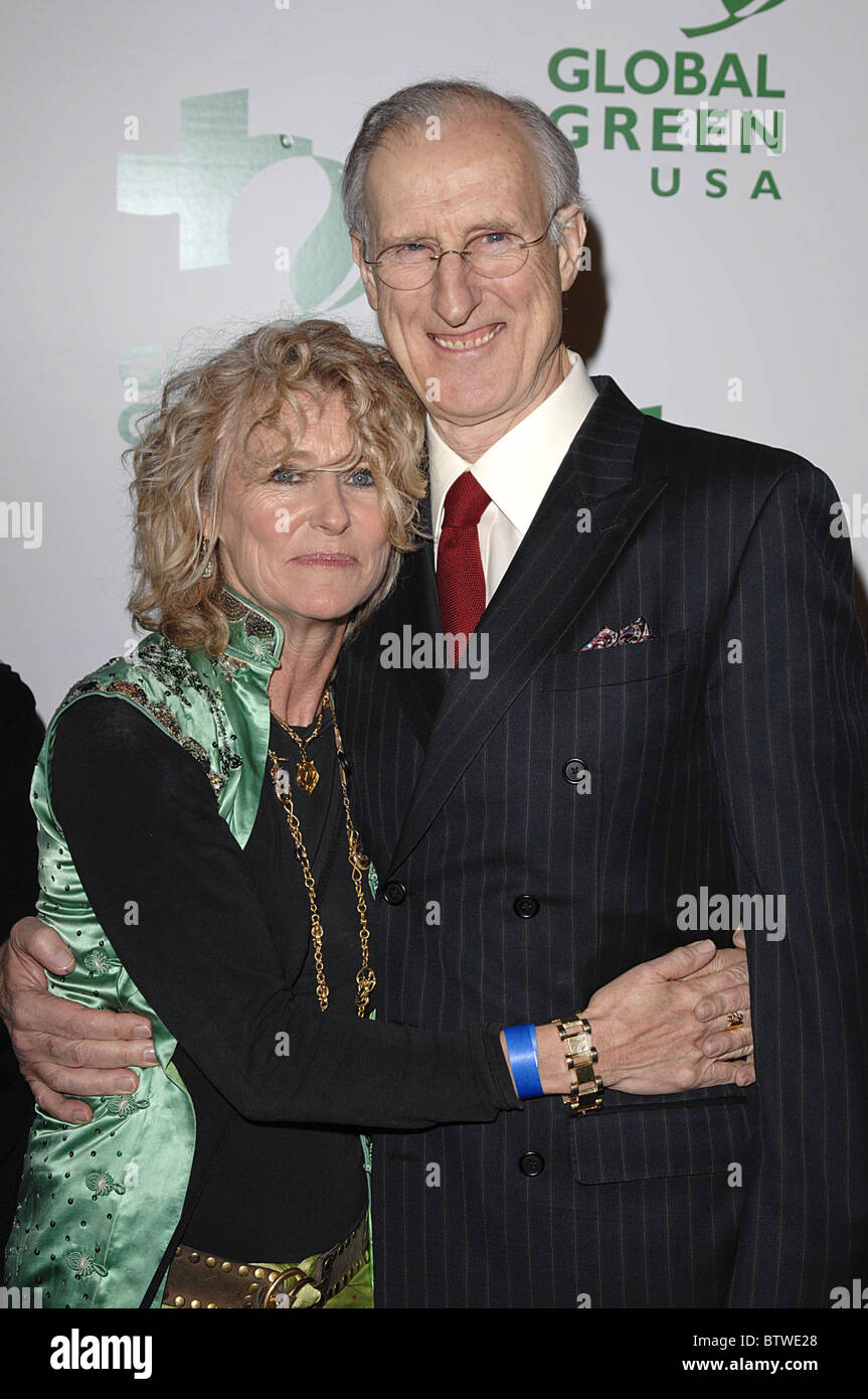 James cromwell and lori crogan hi-res stock photography and images - Alamy