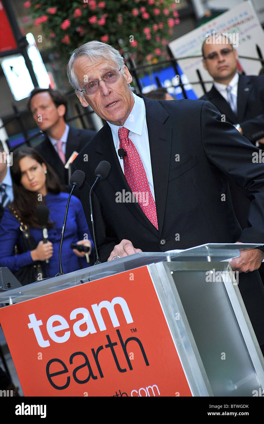 Team Earth Announcement to Promote Forest Protection Stock Photo - Alamy