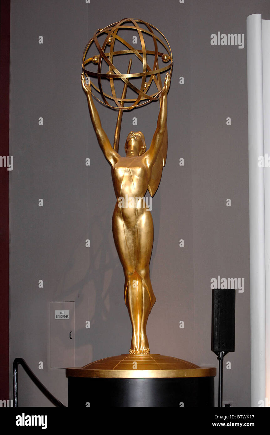 Emmy statue hi-res stock photography and images - Alamy