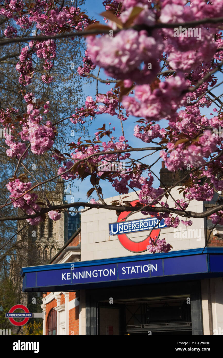 Kennington tube station hi-res stock photography and images - Alamy