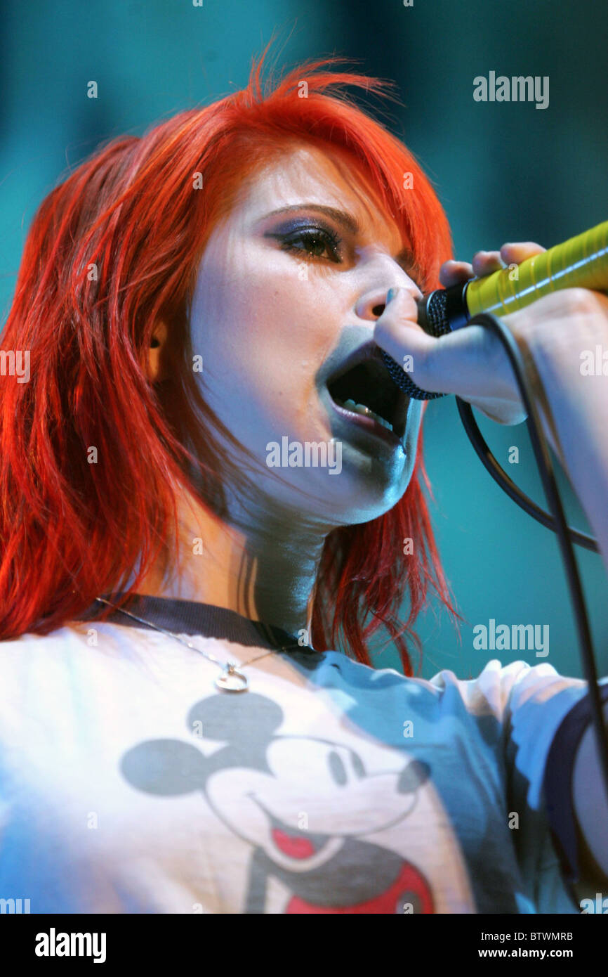 Tiger Jam XII Stock Photo - Alamy