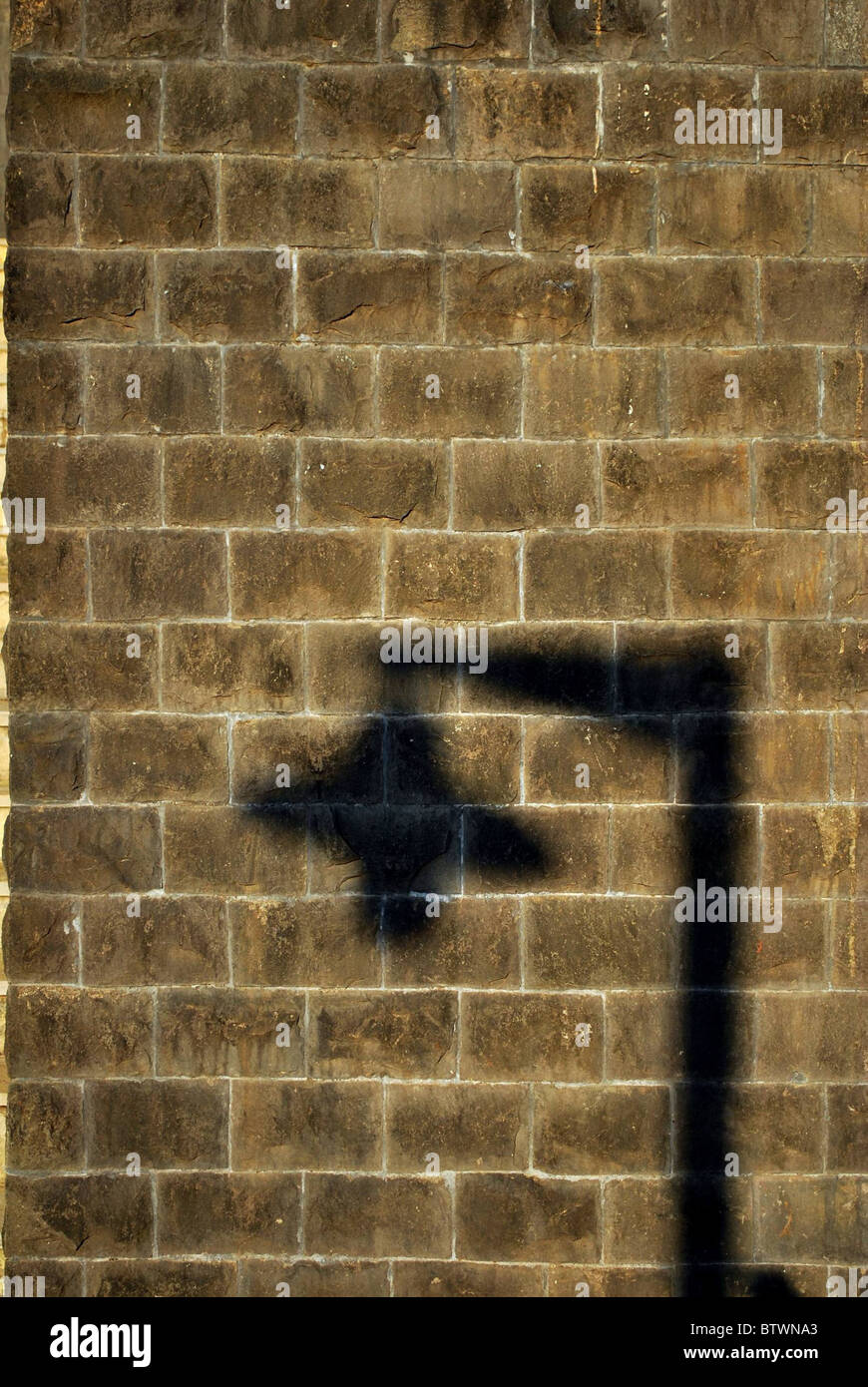 Lamp post shadow hi-res stock photography and images - Alamy