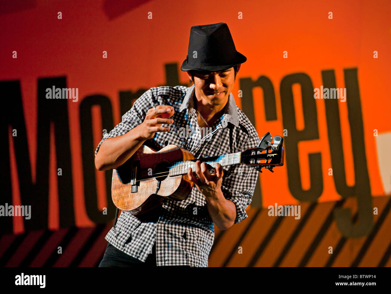 JAKE SHIMABUKURO plays guitar and sings on the Garden Stage - 2010 ...