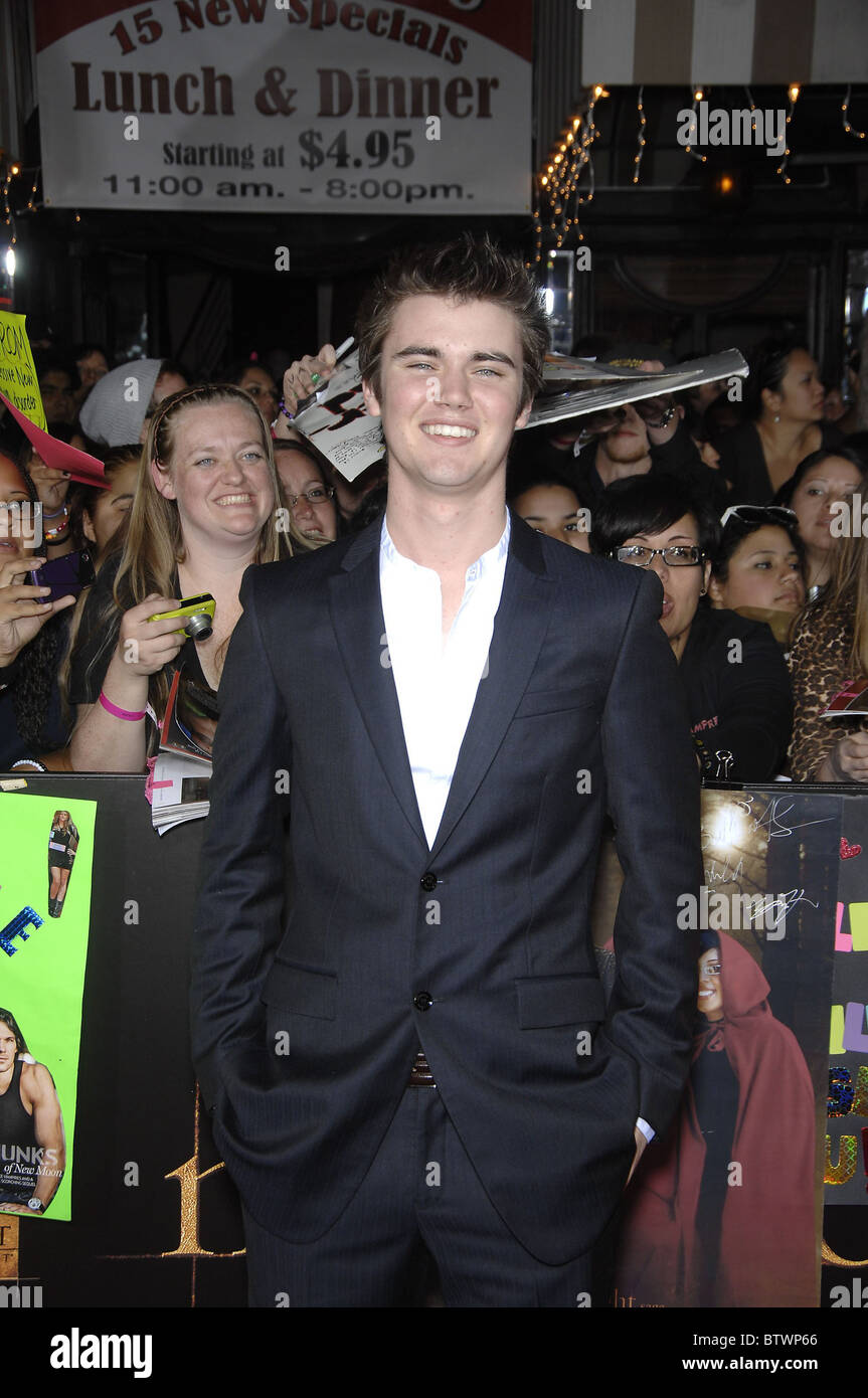 Cameron bright twilight saga hi-res stock photography and images - Alamy