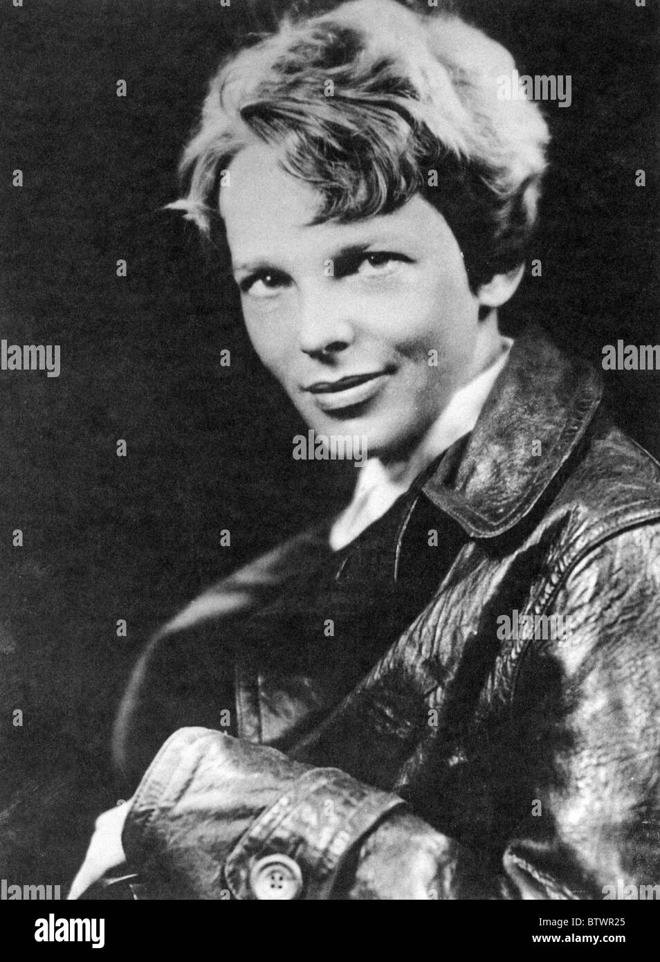 AMELIA EARHART (1897-1937) US aviation pioneer in 1930 Stock Photo - Alamy