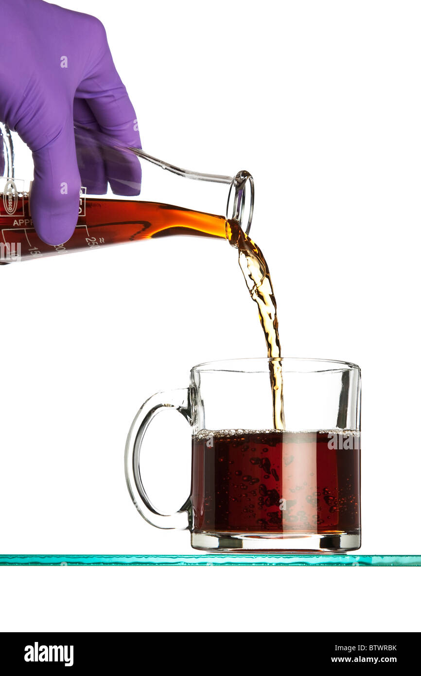 Pouring coffee from flask into a coffee cup Stock Photo - Alamy