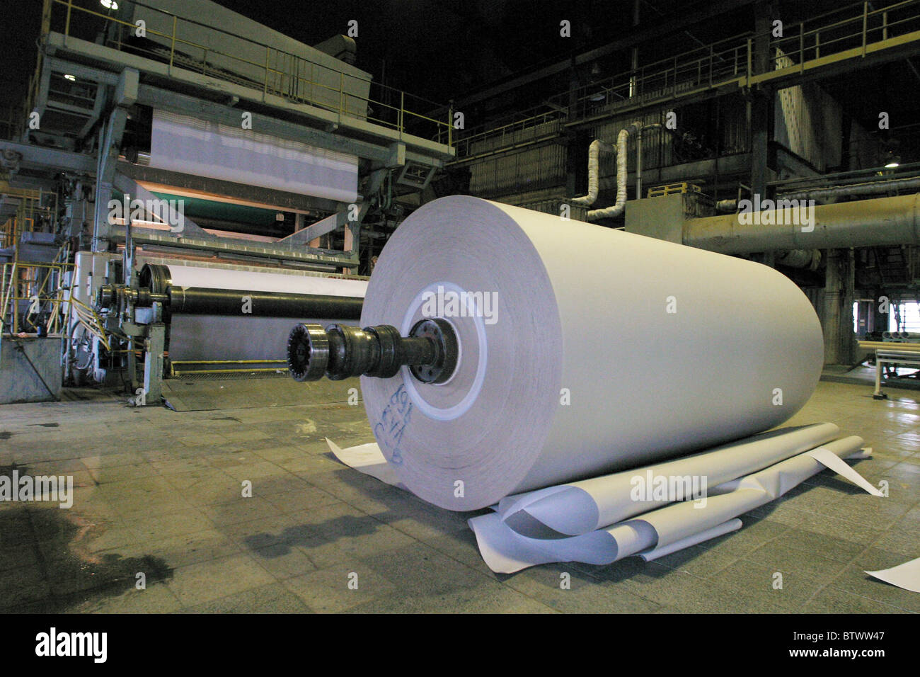 Papermaking workshop hi-res stock photography and images - Alamy