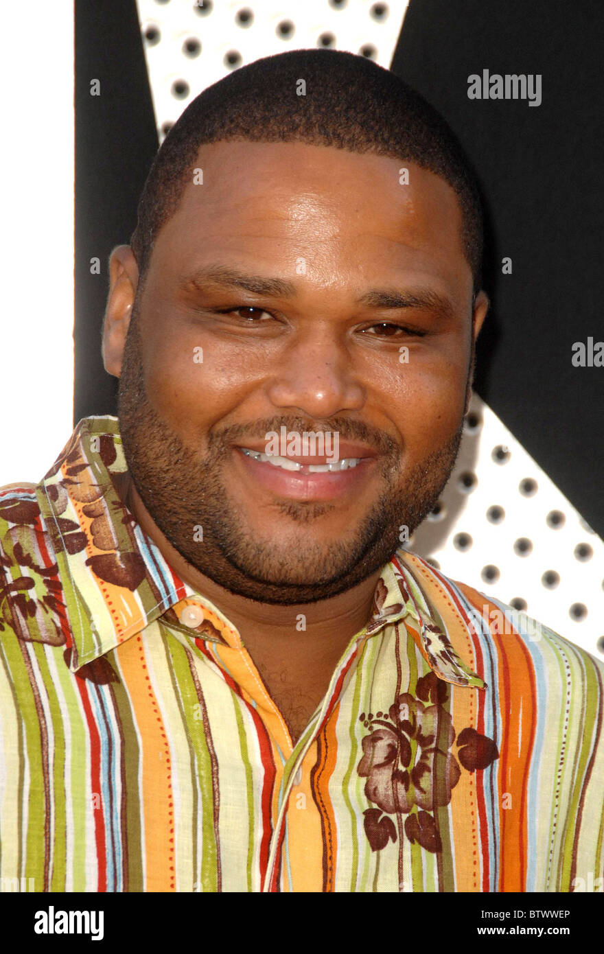 Anthony anderson transformers hi-res stock photography and images - Alamy
