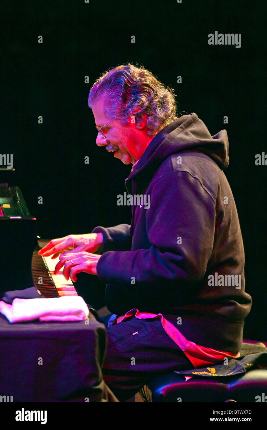 Chick corea piano hi-res stock photography and images - Alamy