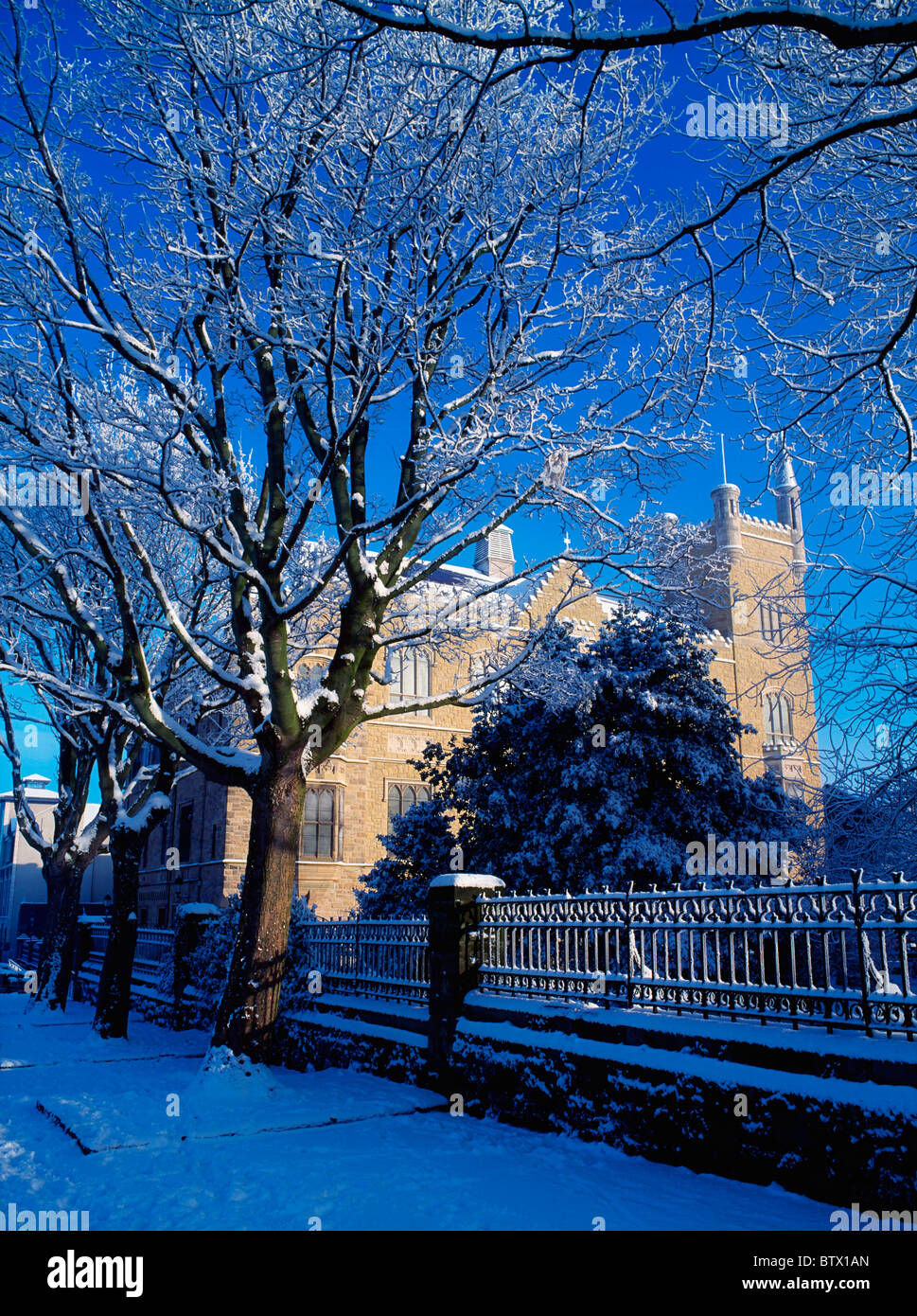 Apprentice Boys Memorial Hall, Derry, Ireland Stock Photo - Alamy