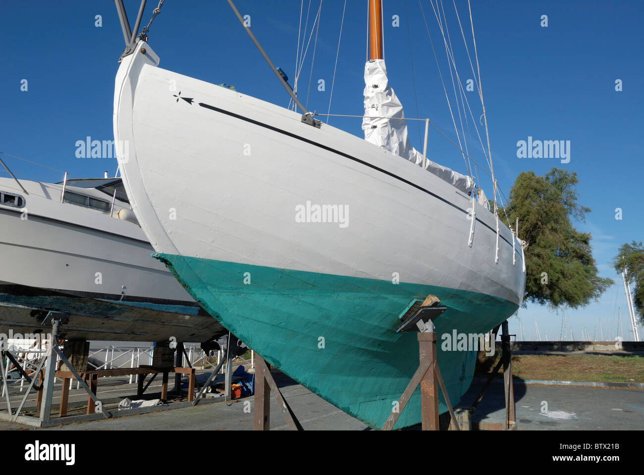 Blue hull sailboat hi-res stock photography and images - Alamy