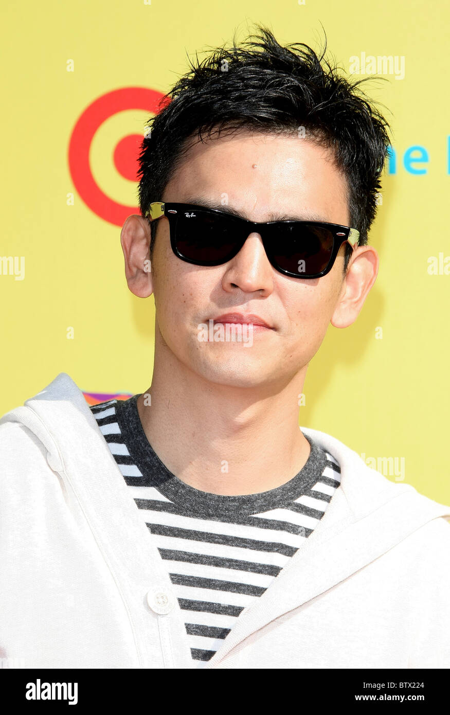 JOHN CHO 14TH P.S. ARTS EXPRESS YOURSELF 2010 SANTA MONICA LOS ANGELES ...