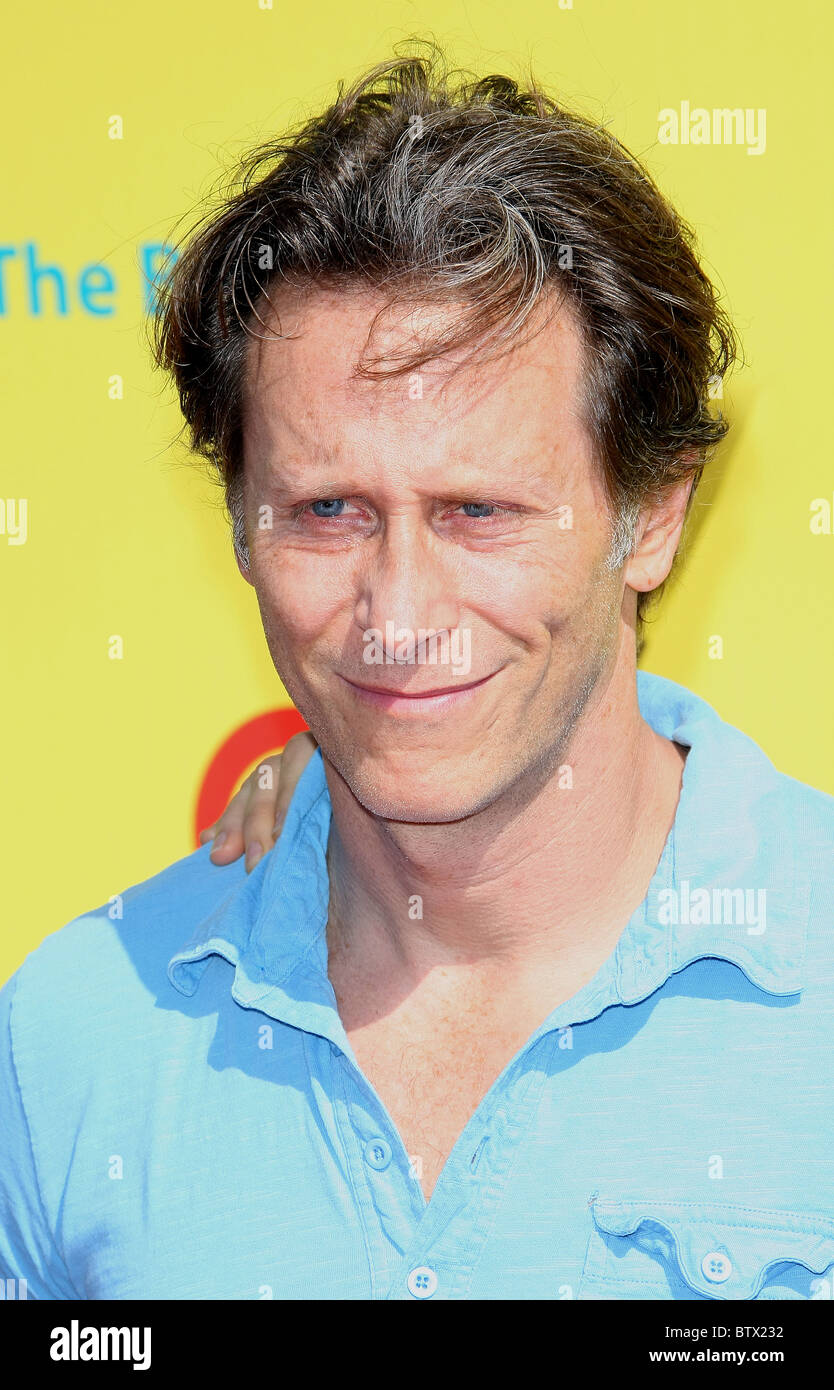 STEVEN WEBER 14TH P.S. ARTS EXPRESS YOURSELF 2010 SANTA MONICA LOS ...