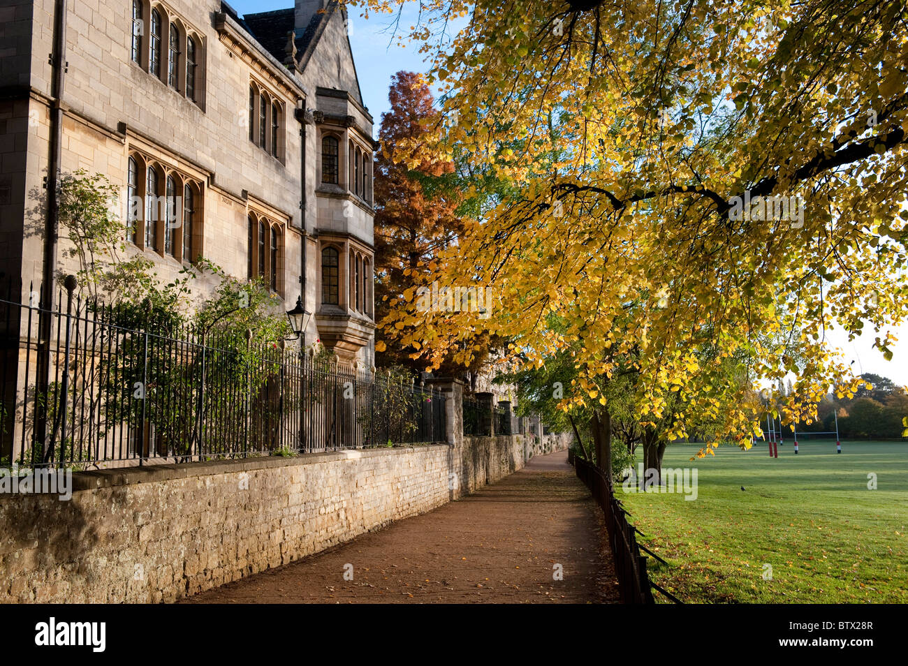 Oxford college colours hi-res stock photography and images - Alamy