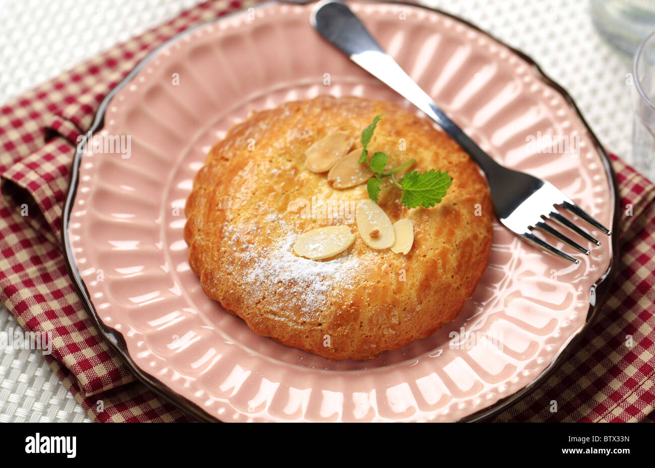 Gevulde koek hi-res stock photography and images - Alamy