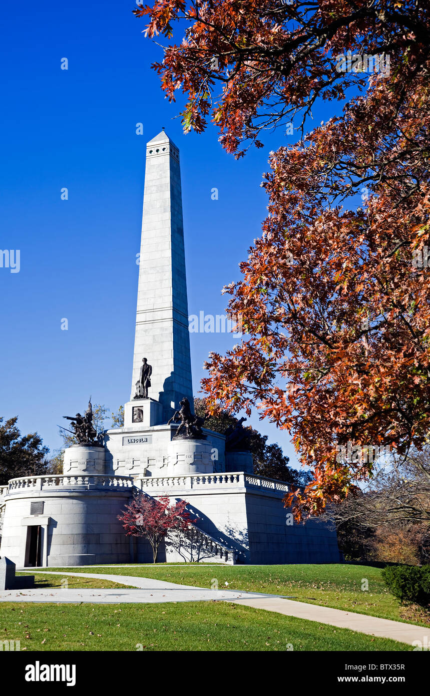 Lincoln statue springfield illinois hi-res stock photography and images ...