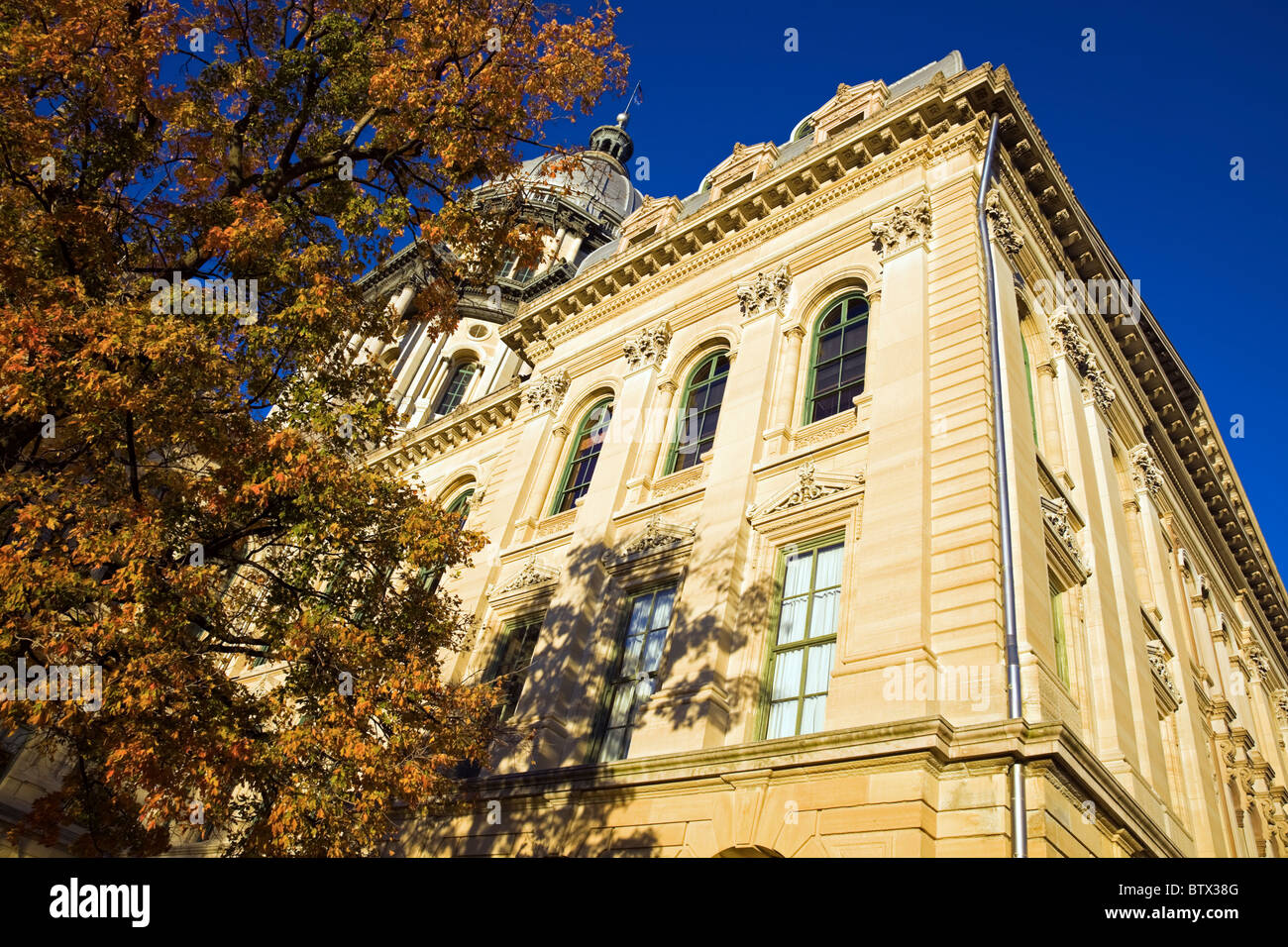 Illinois state capitol building hi-res stock photography and images - Alamy