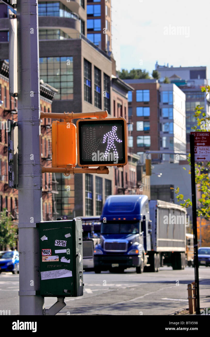 OK to cross street sign Manhattan New York City Stock Photo - Alamy