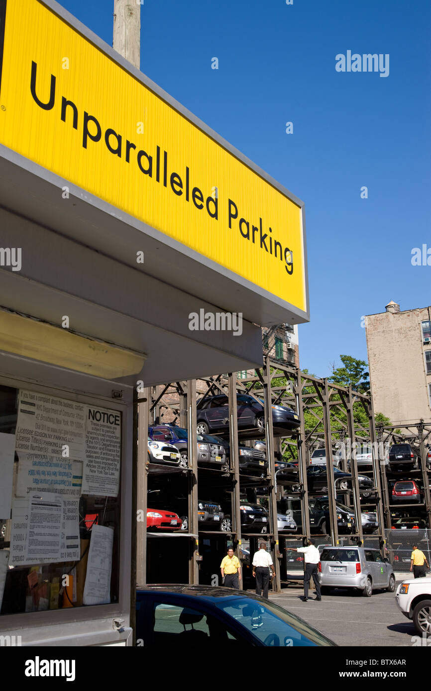 Unparalleled parking hi-res stock photography and images - Alamy