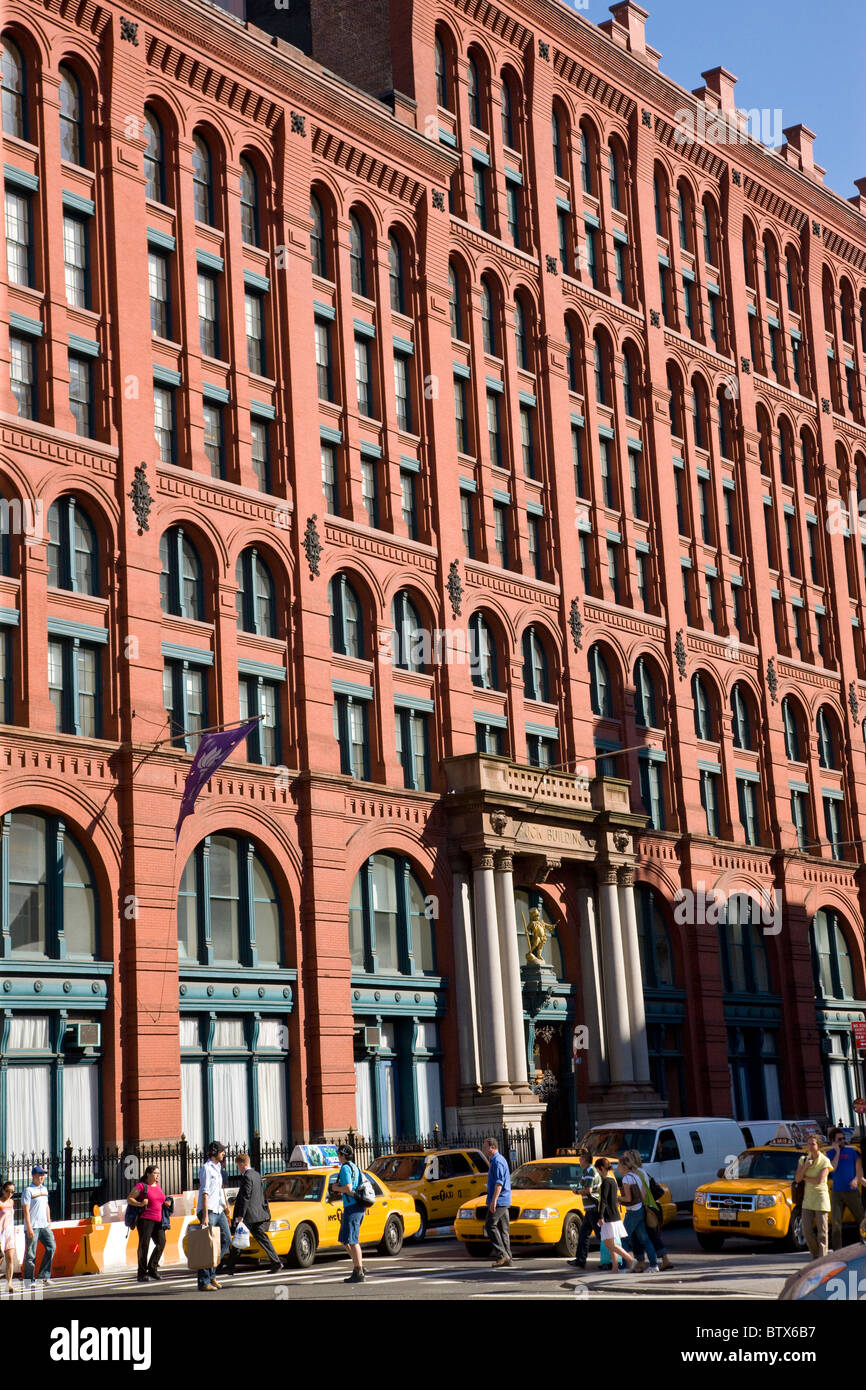 Puck building new york exterior hi-res stock photography and images - Alamy