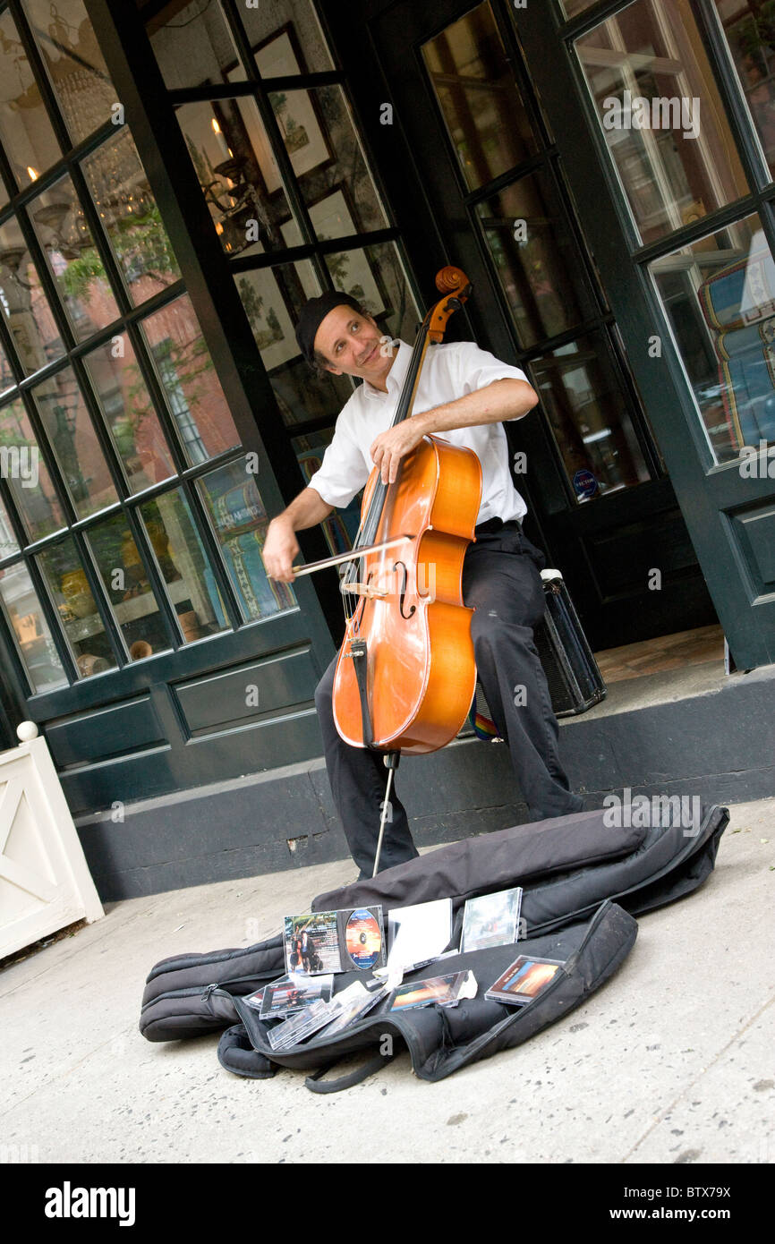 Cello case hi-res stock photography and images - Alamy
