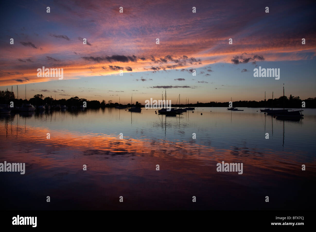 Oulton Broad Suffolk Norfolk Broads Stock Photo - Alamy