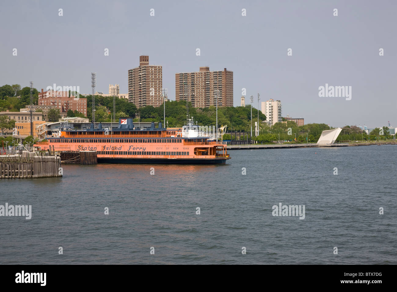 View of Staten Island from Staten Island Ferry Stock Photo - Alamy