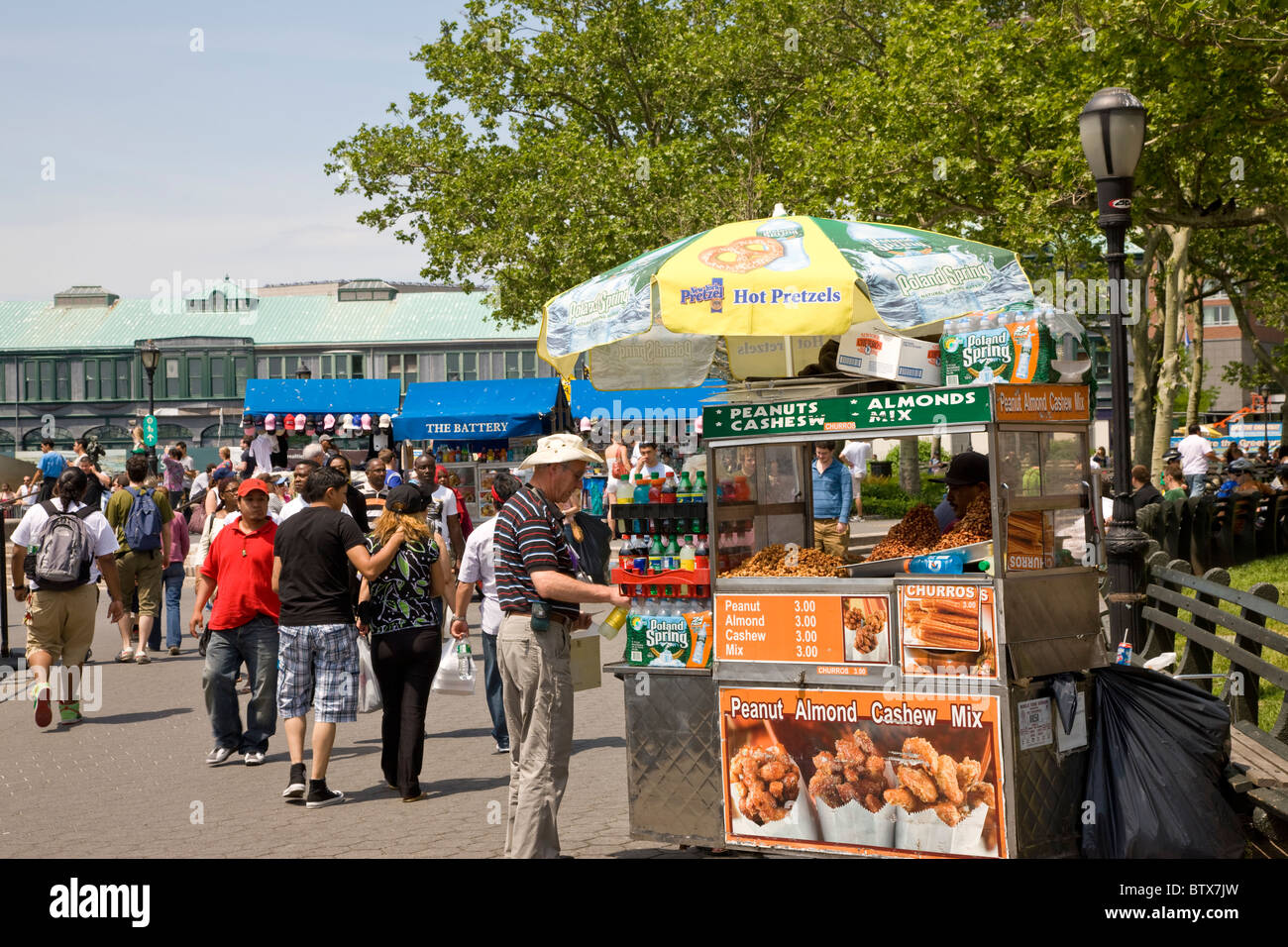 Battery promenade hi-res stock photography and images - Alamy