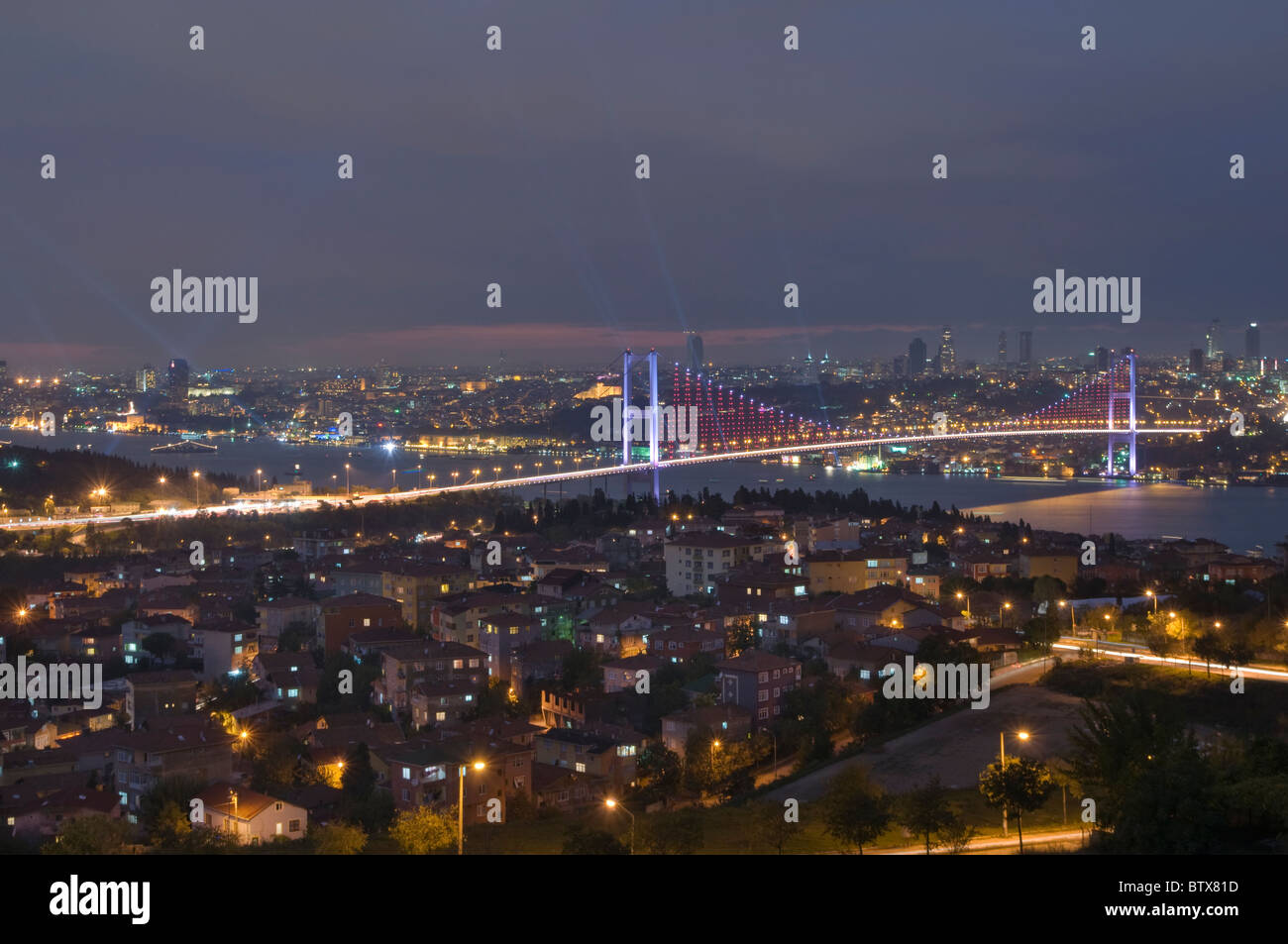 Bosphorus Bridge at dusk in istanbul,Turkey Stock Photo - Alamy