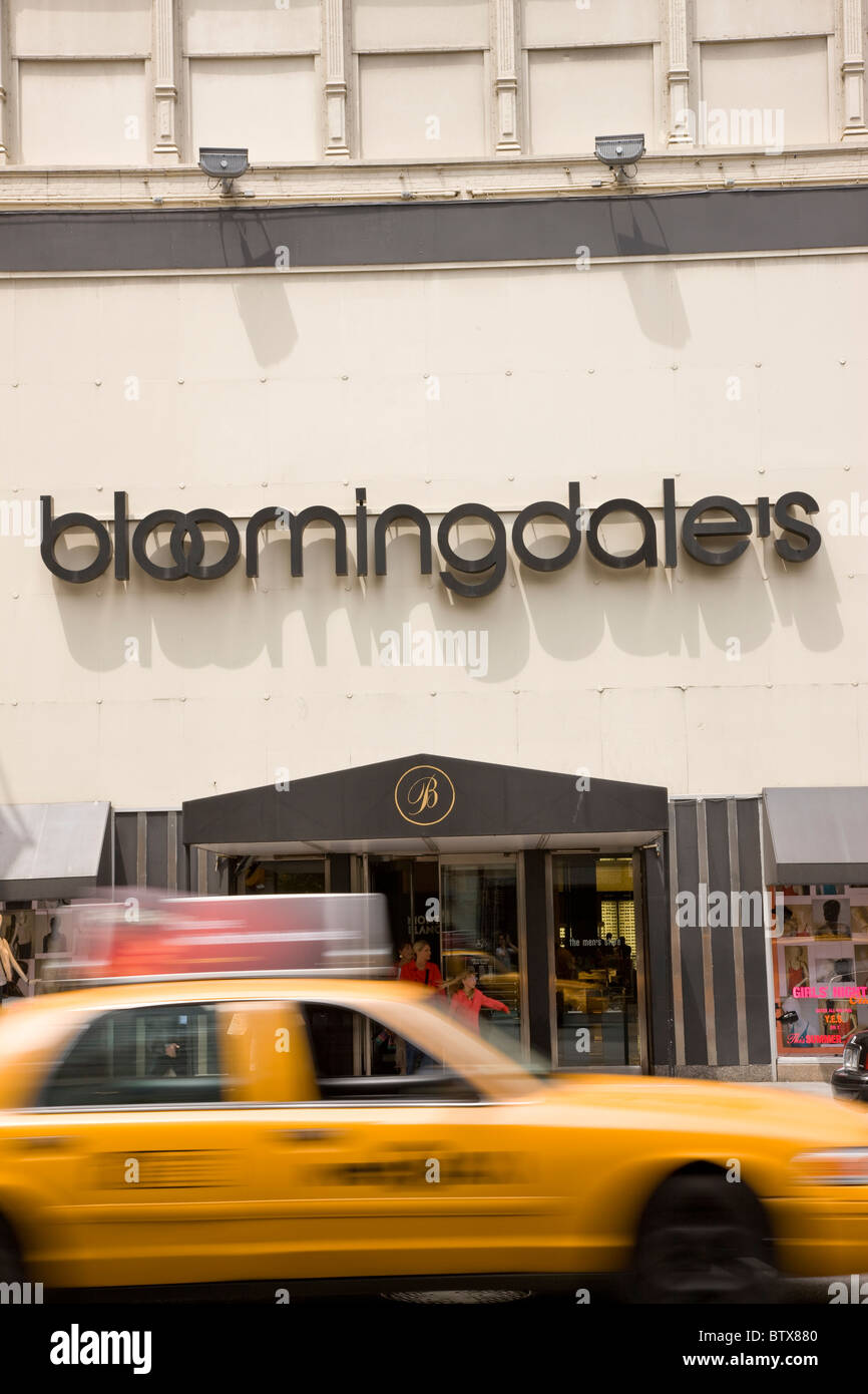 Bloomingdales flagship department store hi-res stock photography and ...