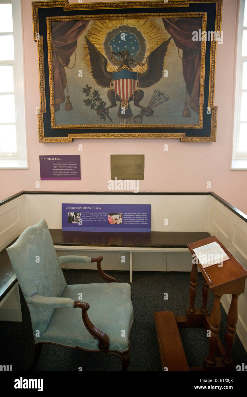 The George Washington Pew with the Great Seal above in St Paul's Chapel ...