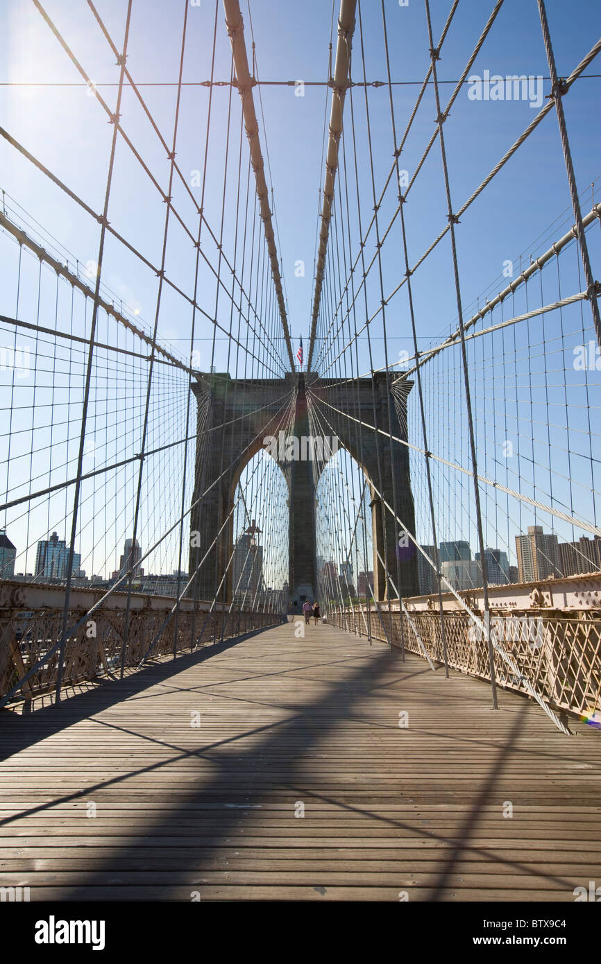 Brooklyn Bridge Pedestrian Walkway Stock Photo - Alamy