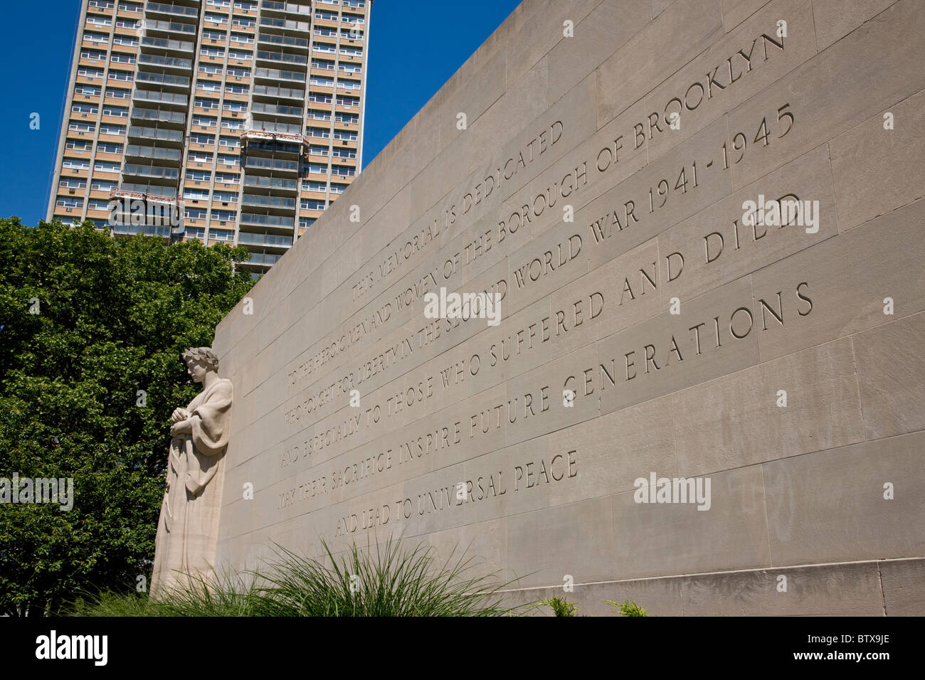 Brooklyn War Mermorial at Cadman Plaza Park in Brooklyn Stock Photo - Alamy