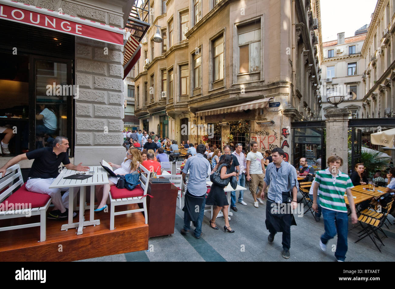 Cafes at Asmalimescit,Beyoglu,istanbul,Turkey Stock Photo - Alamy