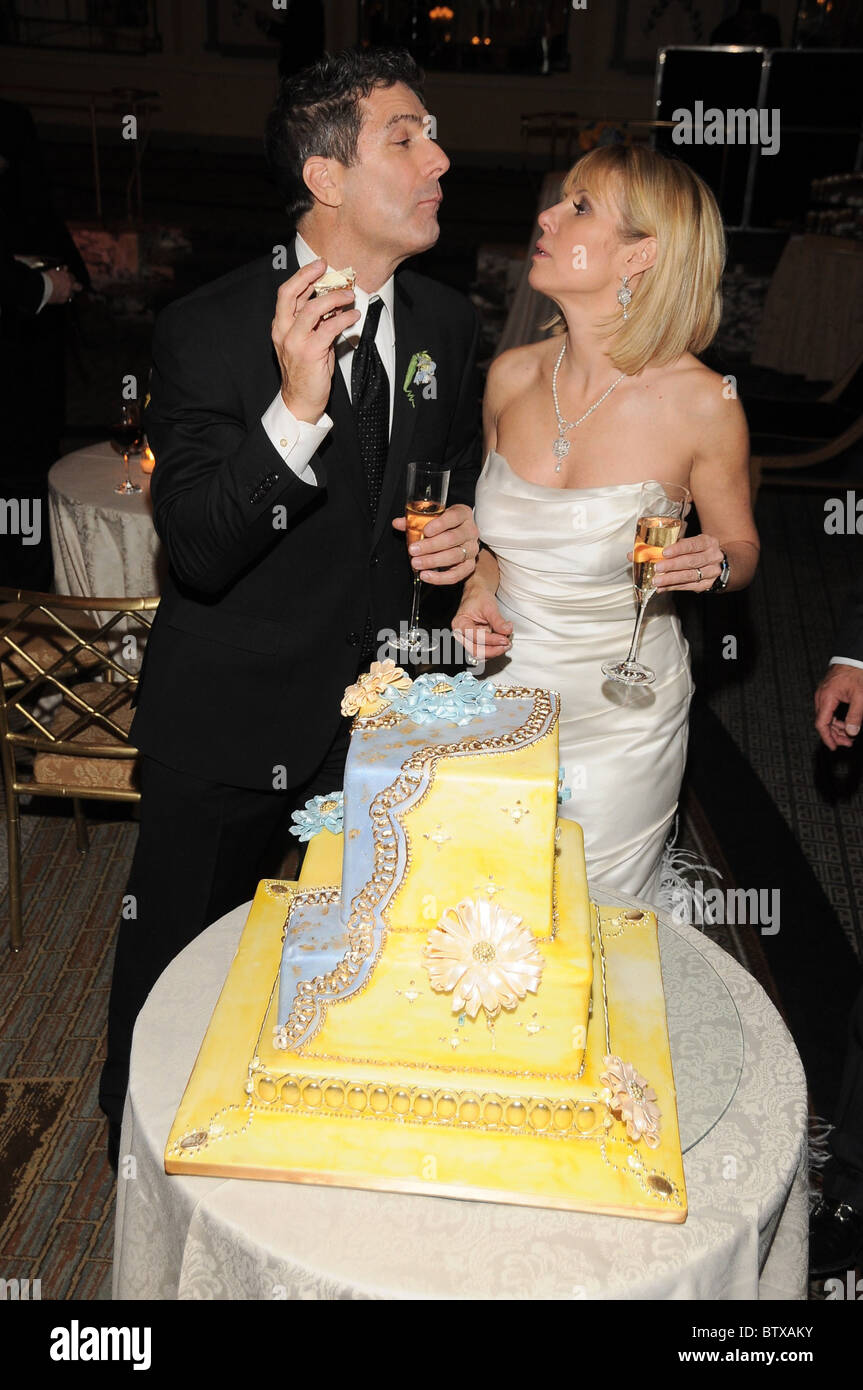 Mario Singer And Ramona Singer High Resolution Stock Photography and ...