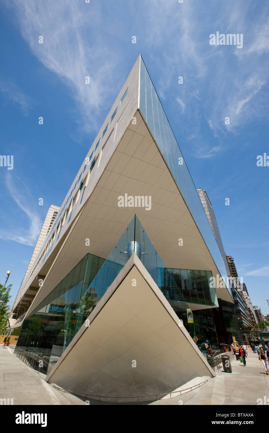The Julliard School of Music part of the Lincoln Center Stock Photo - Alamy