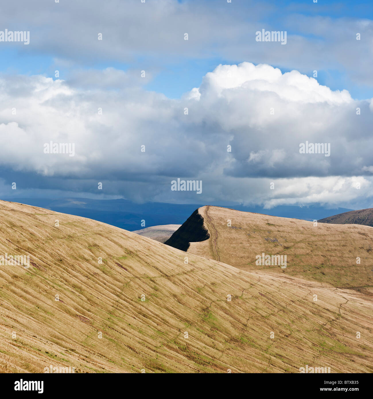 Scenic view of Cribyn and mountains of Brecon Beacons national park ...