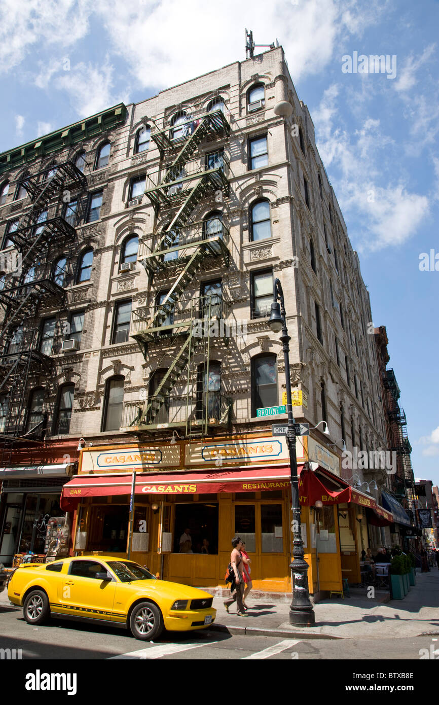 Historic lower east side hi-res stock photography and images - Alamy