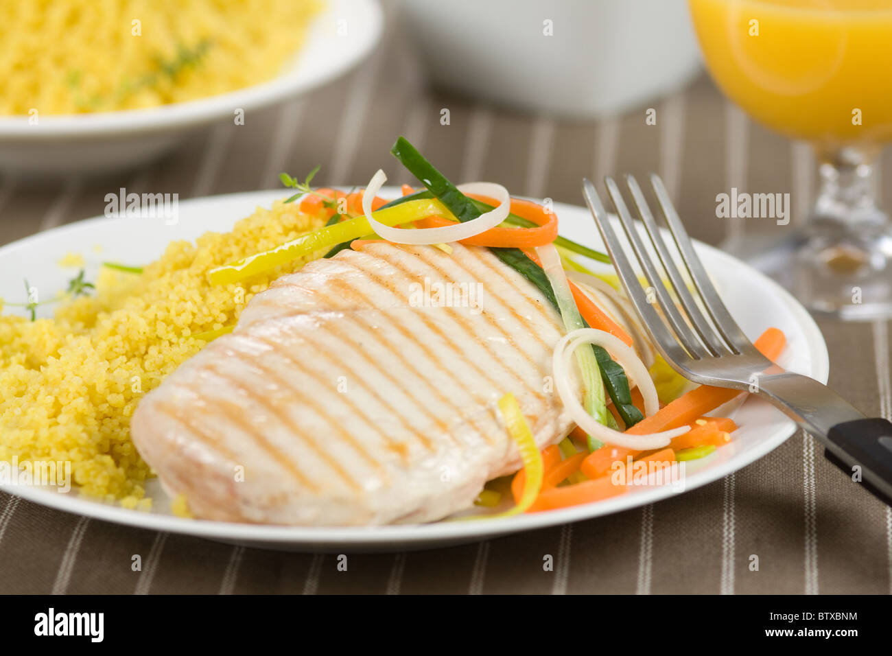 Chicken at food court hi-res stock photography and images - Alamy