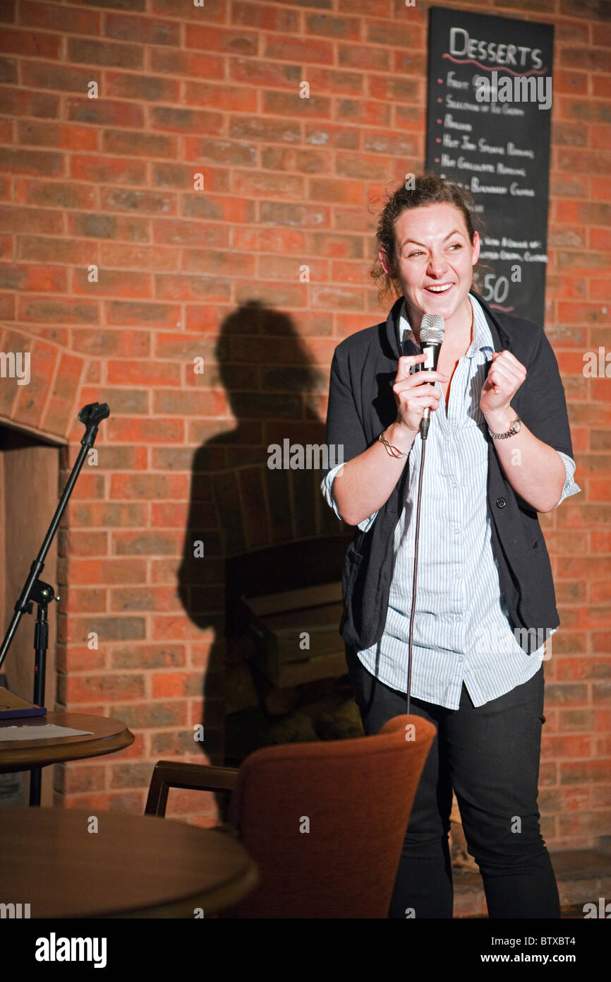 Comedienne hi-res stock photography and images - Alamy