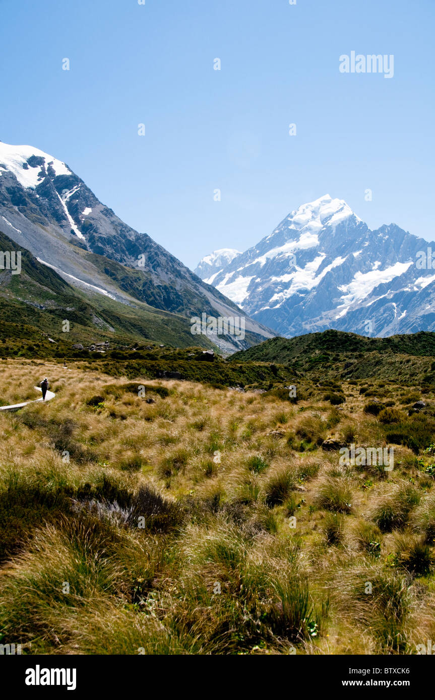 Mount cook national park hotel hi-res stock photography and images - Alamy