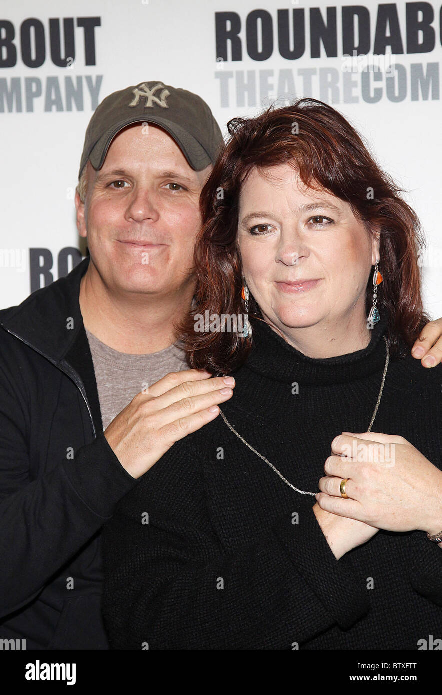 THE UNDERSTUDY Broadway Cast Photo Op Stock Photo - Alamy