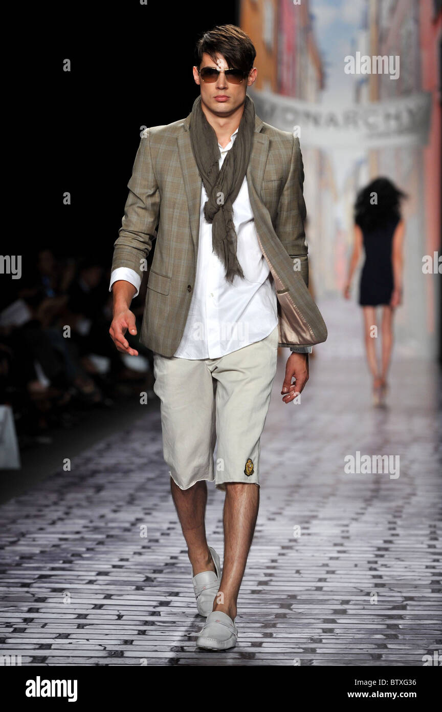 Monarchy Spring/Summer 2010 Fashion Show Stock Photo - Alamy