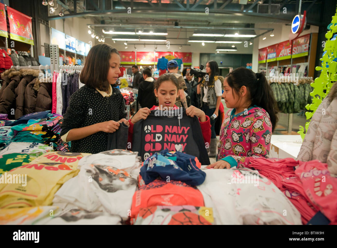 NYC Public School students shop at Old Navy's flagship store on 34th ...