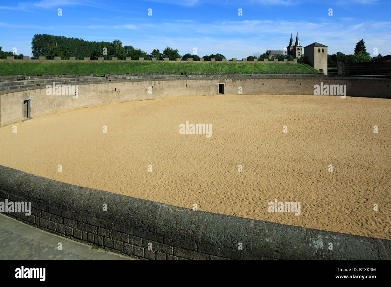 Amphitheater in the xanten archaeological park hi-res stock photography ...