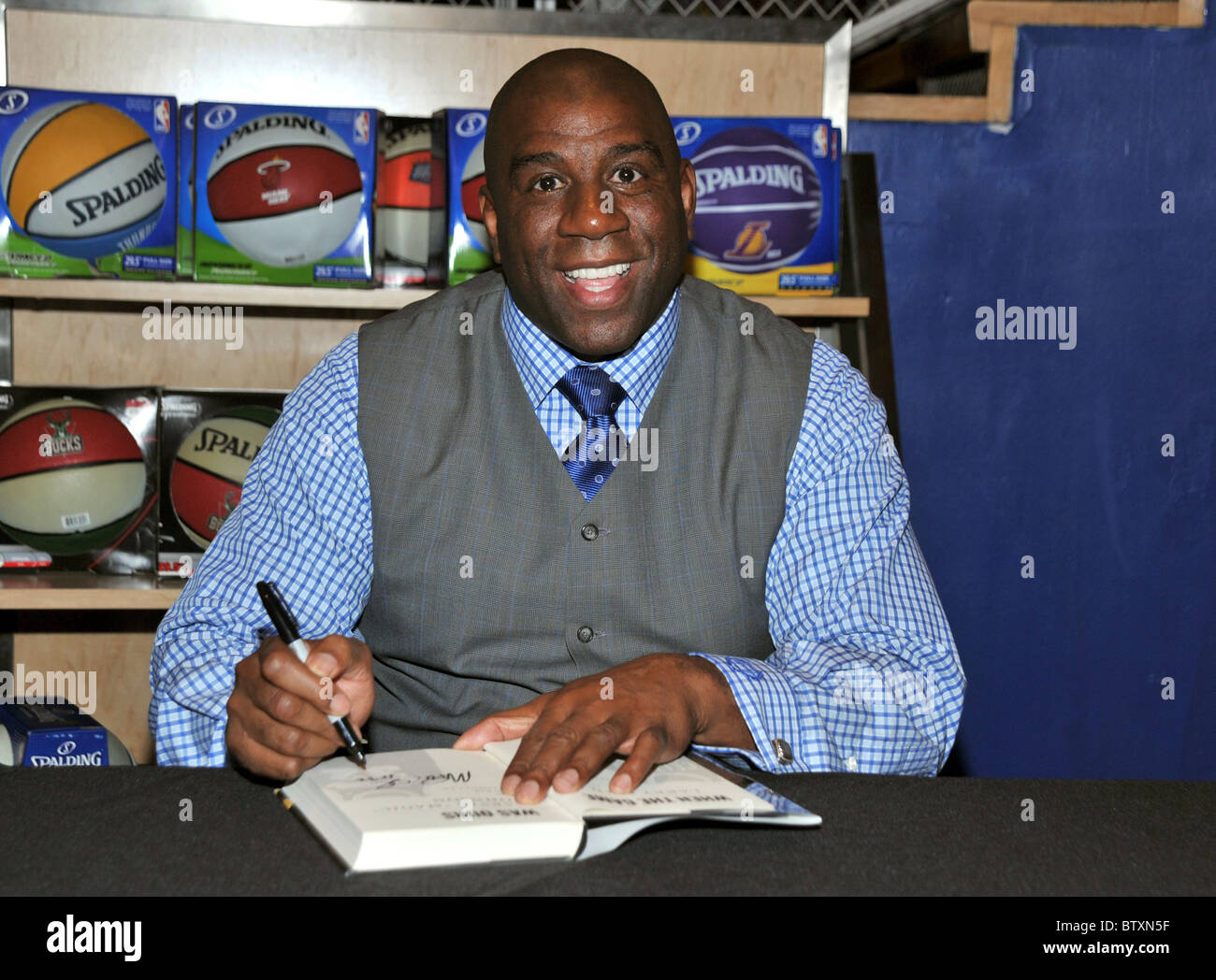 Earvin johnson everett hi-res stock photography and images - Alamy