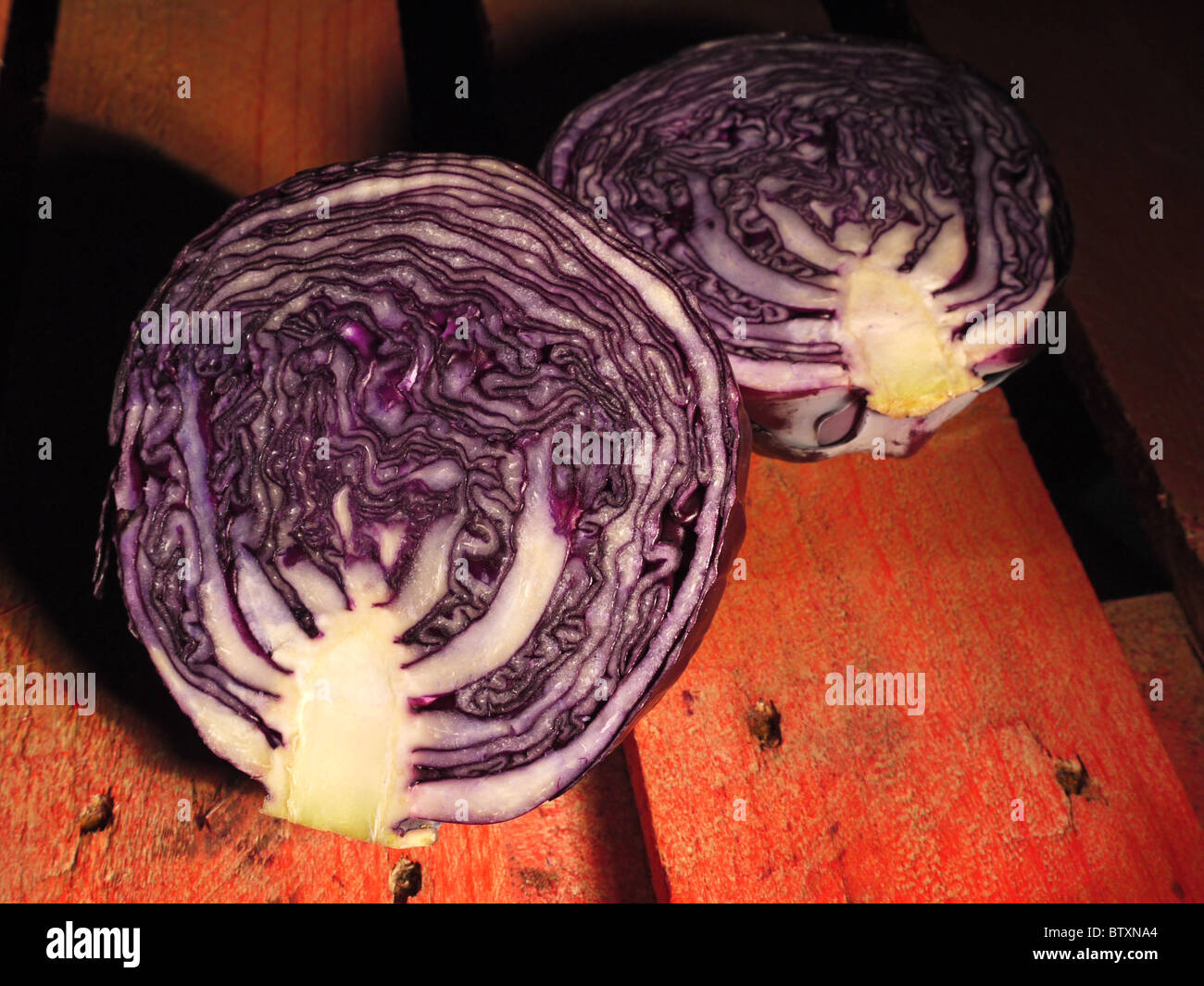 Cut Red Cabbage Stock Photo - Alamy