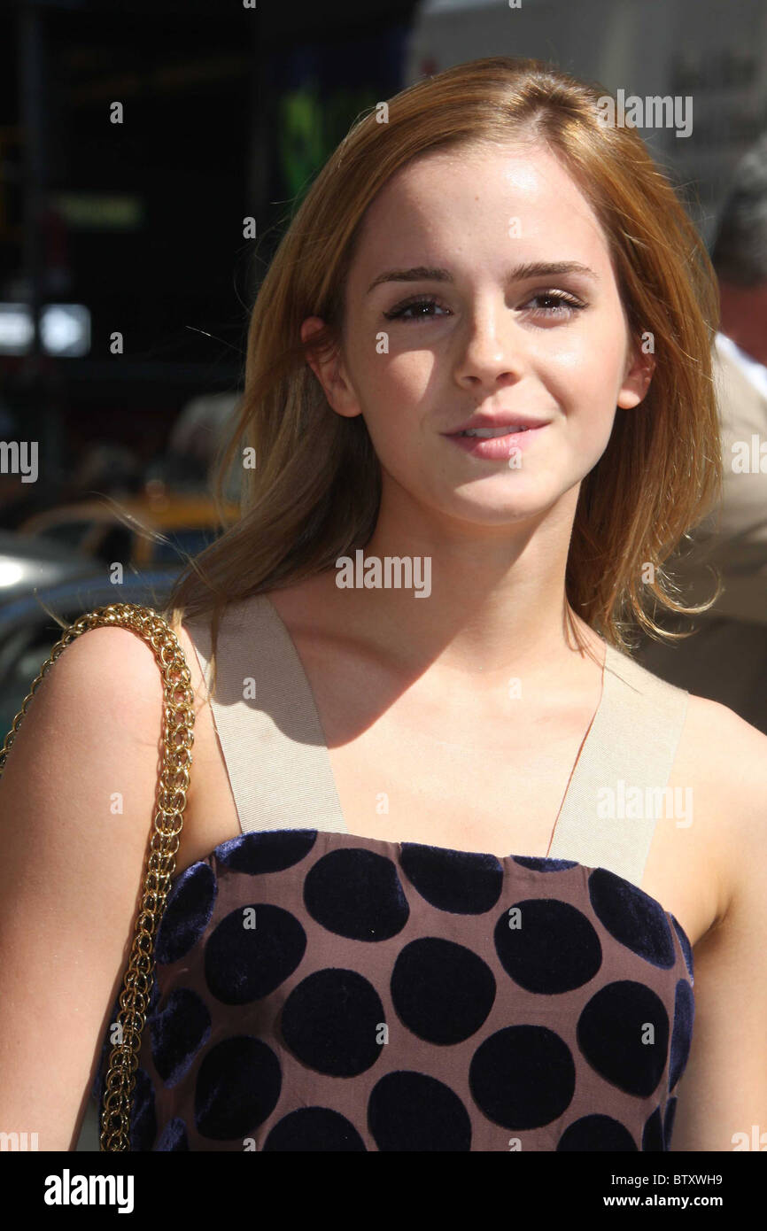 Emma Watson Letterman Malfunction